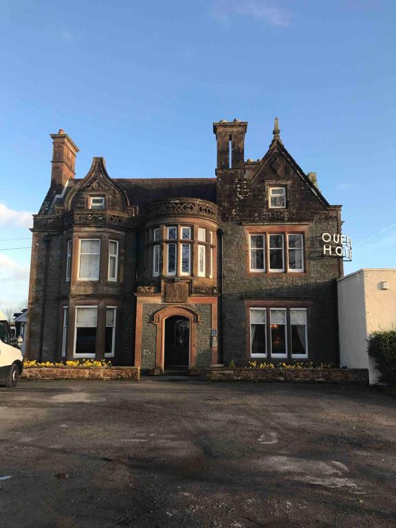 Queens Hotel, Lockerbie, UK - Booking.com