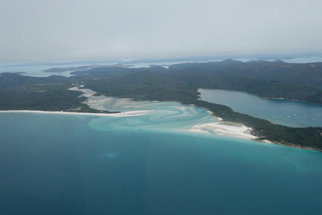 Coral Sea Resort, Airlie Beach, Australia - Booking.com